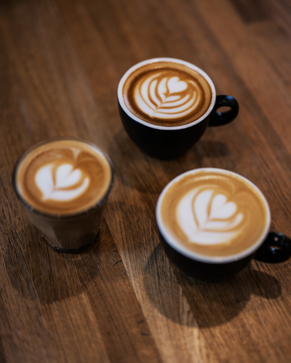 PILOT CAFE – Jídlo & Pití